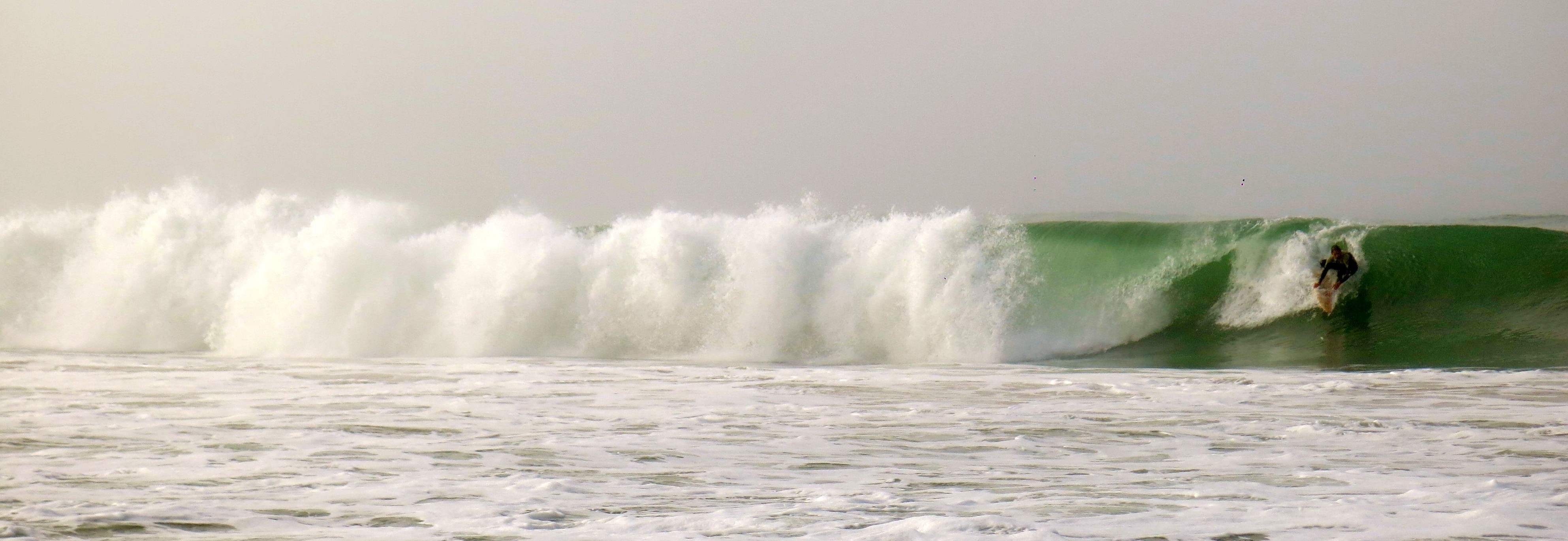 Surf & Yoga - Mambo Beach House